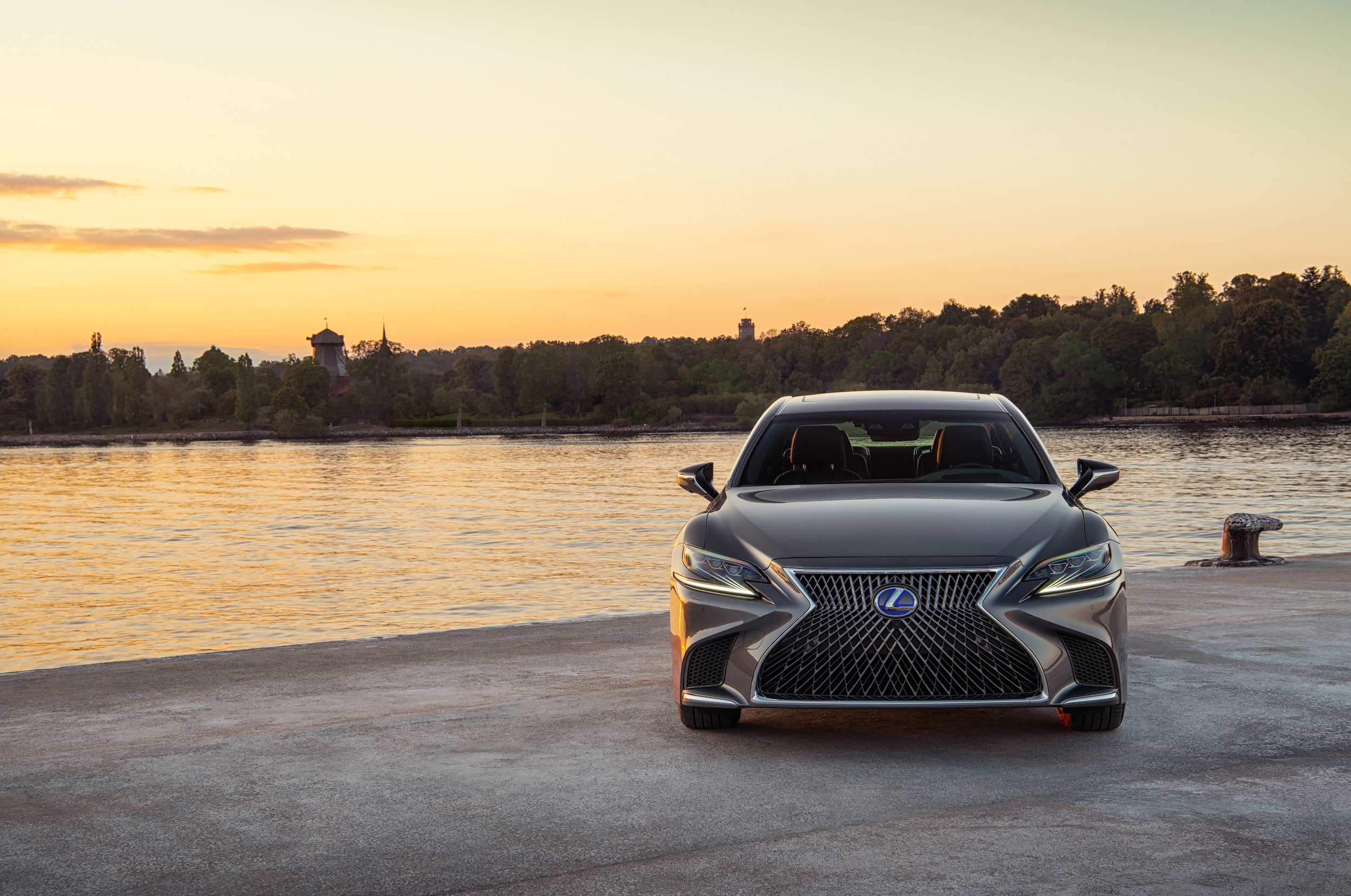 2020 Lexus LS Hybrid | Mungenast Lexus of St Louis