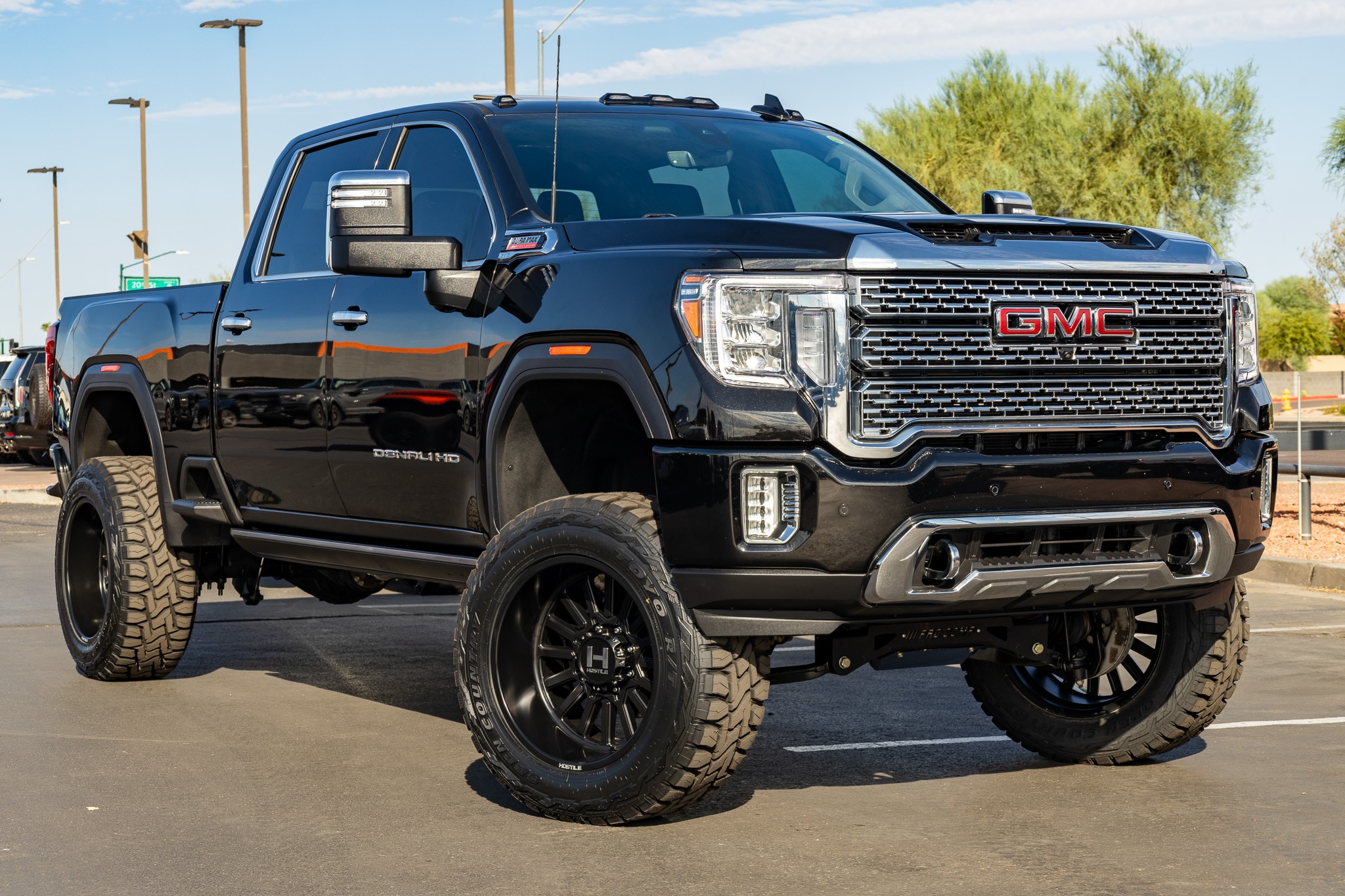 Gmc Sierra 2022 Lifted Blacked Out