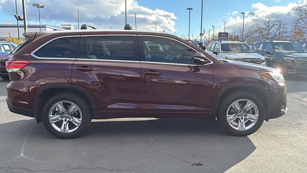 Used 2019 Toyota Highlander Limited V6 SUV Ooh La La Rouge Mica For ...