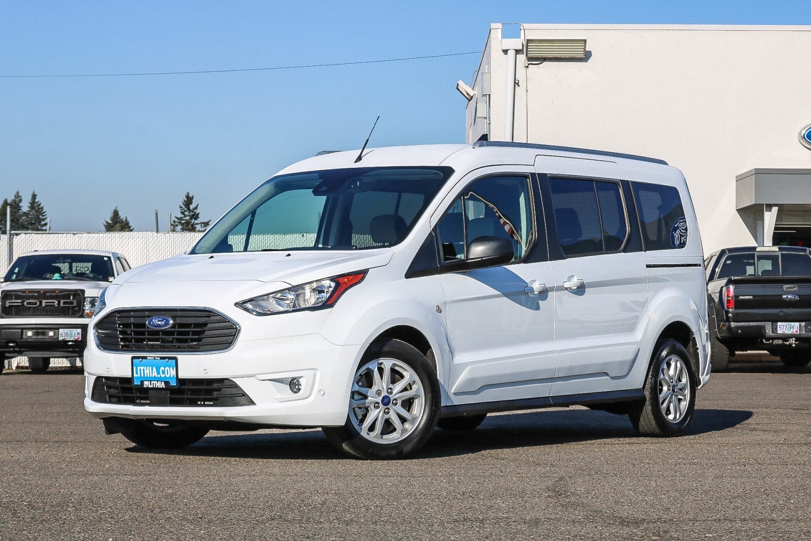 2022 Ford Transit Connect White