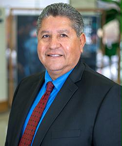 Equipo Bilingüe Fresno - Meet Our Spanish Speaking Staff | Lithia ...