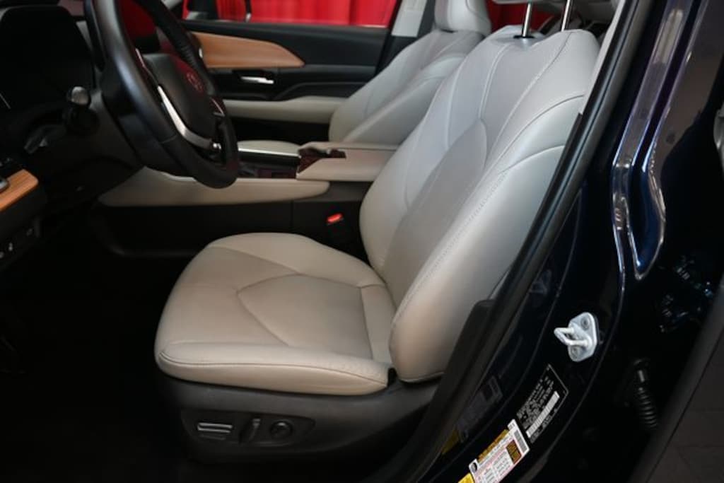 Used 2024 Toyota Grand Highlander For Sale at Mark Miller Toyota | VIN ...