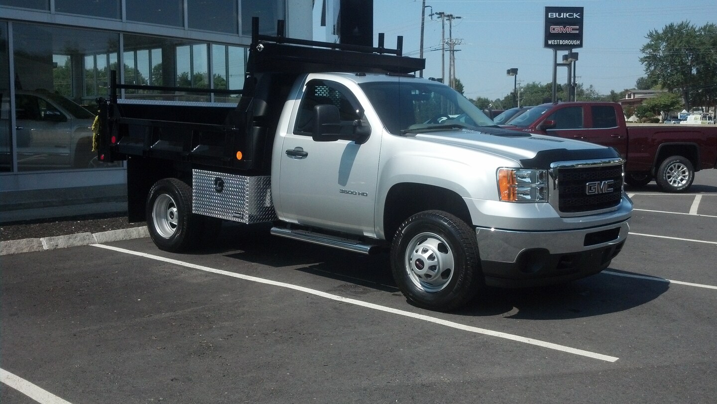 WESTBOROUGH COMMERCIAL VEHICLE DEPARTMENT | McGovern GMC of Westborough