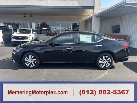 Buy a Altima, Sentra, Rogue, Murano or Pathfinder | Memering Motorplex ...