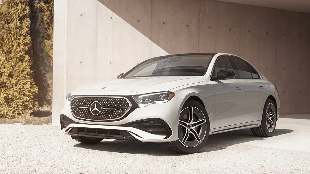Mercedes-Benz E-Class Sedan Models, Specs & Features | Mercedes-Benz of ...