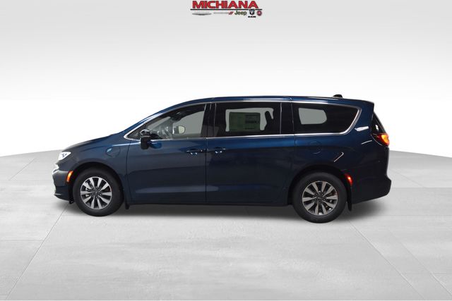 New Chrysler Pacifica Hybrid For Sale in Mishawaka IN