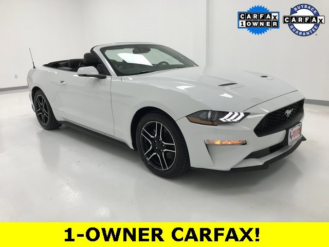 Mustang Convertible White 2022
