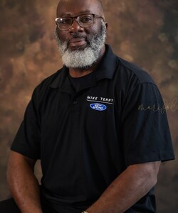 Meet the Mike Terry Ford Staff | Expert Team Near Kaufman, TX