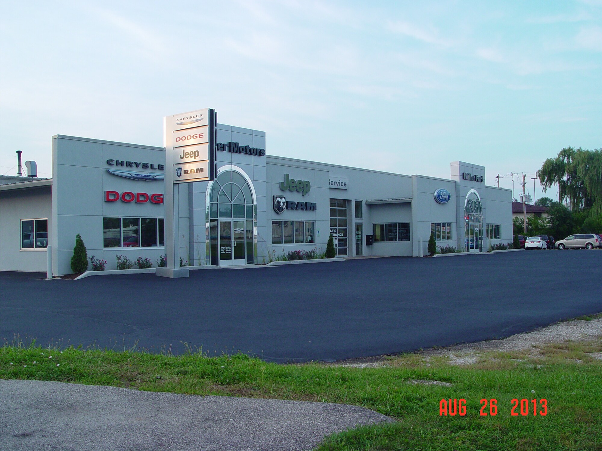 New Ford Chrysler Dodge Jeep Ram Dealer | Miller Motor Sales Burlington WI