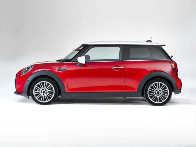 New 2025 MINI Cooper Hardtop 2 Door Hatchbacks | MINI of Monrovia