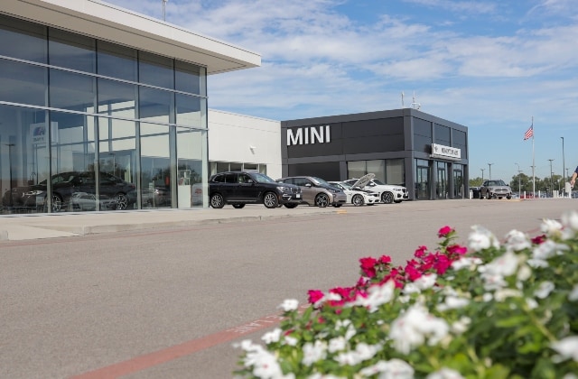 Houston Momentum MINI | New & Used MINI Cars