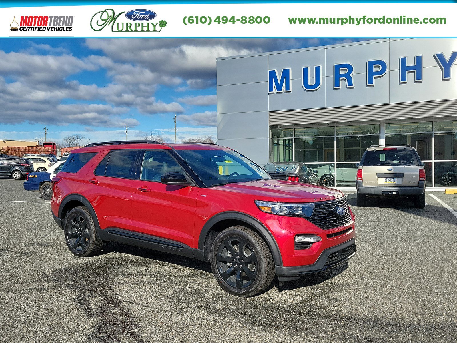 Ford Explorer 2022 Red