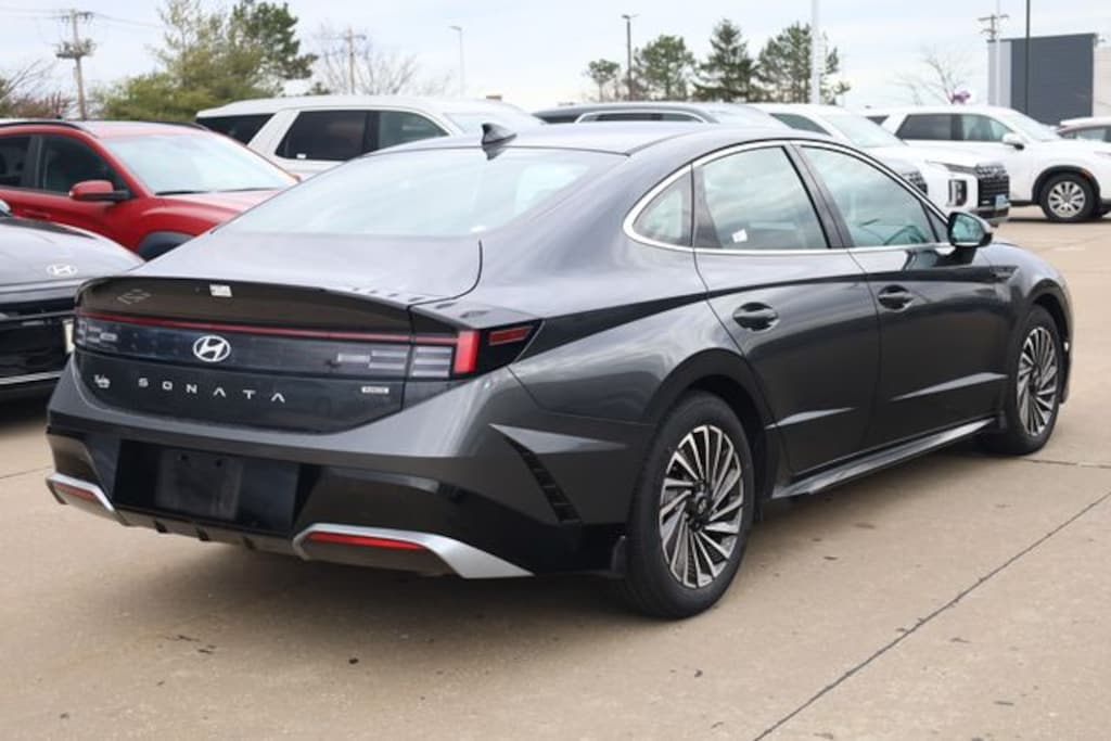 Used 2024 Hyundai Sonata Hybrid For Sale at Ed Napleton Automotive ...