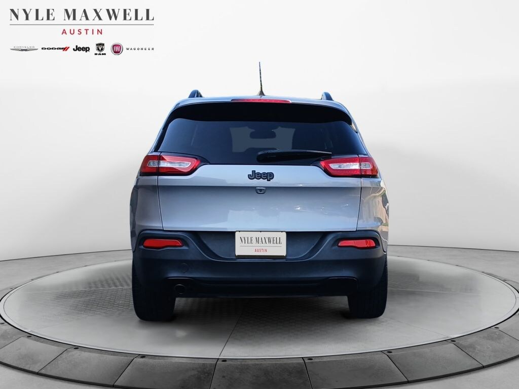 Used 2018 Jeep Cherokee Latitude FWD For Sale | Austin TX