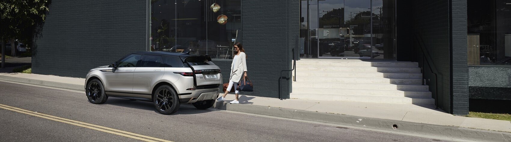 Luxury Car Dealer Akron OH | Land Rover Solon