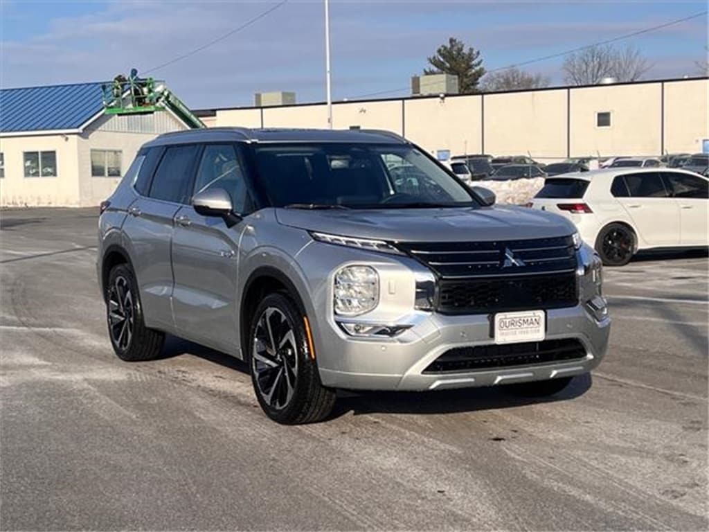 Mitsubishi Outlander Plug In Hybrid for Sale in Marlow Heights MD