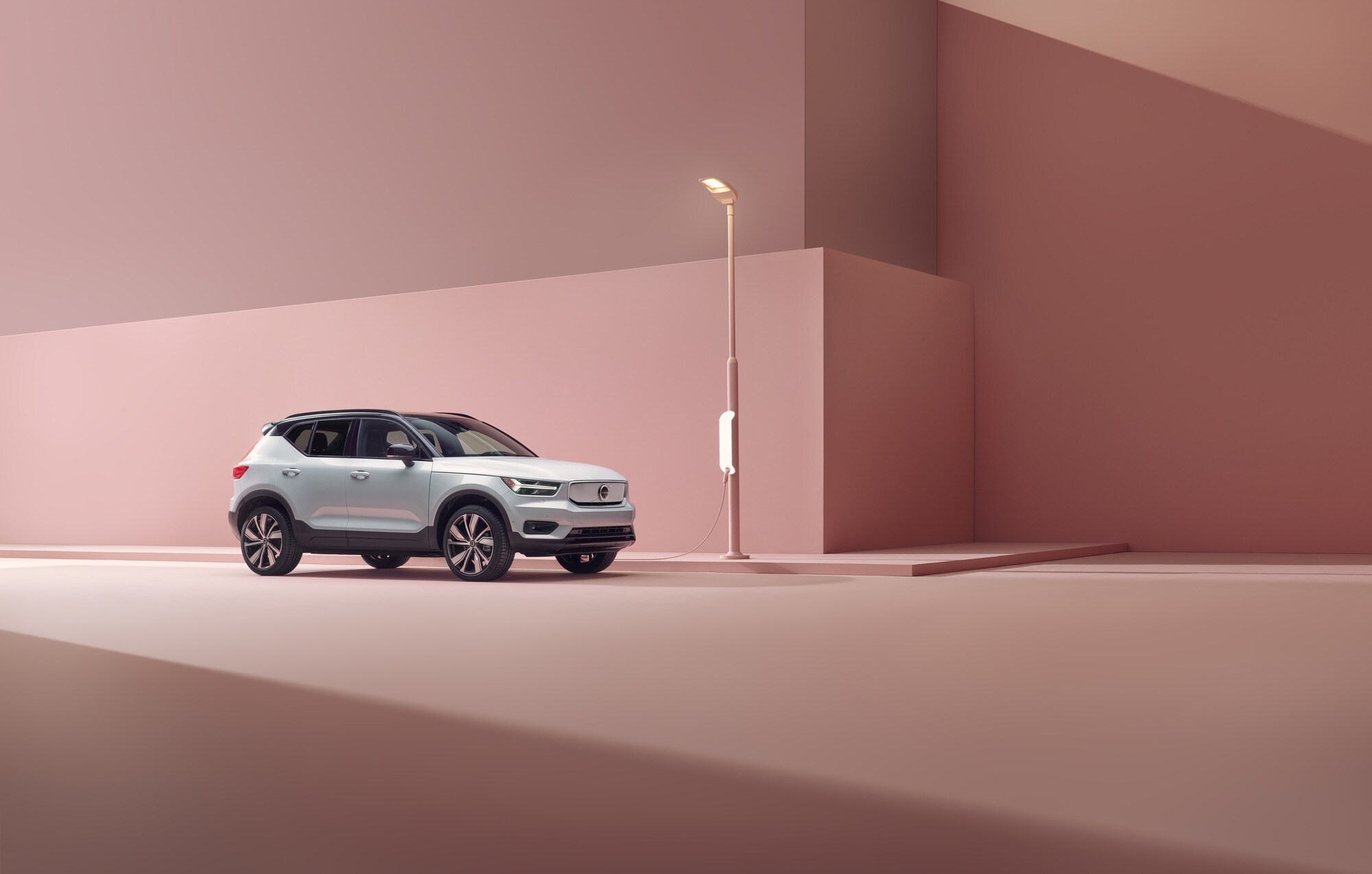 Xc40 recharge delivery date store
