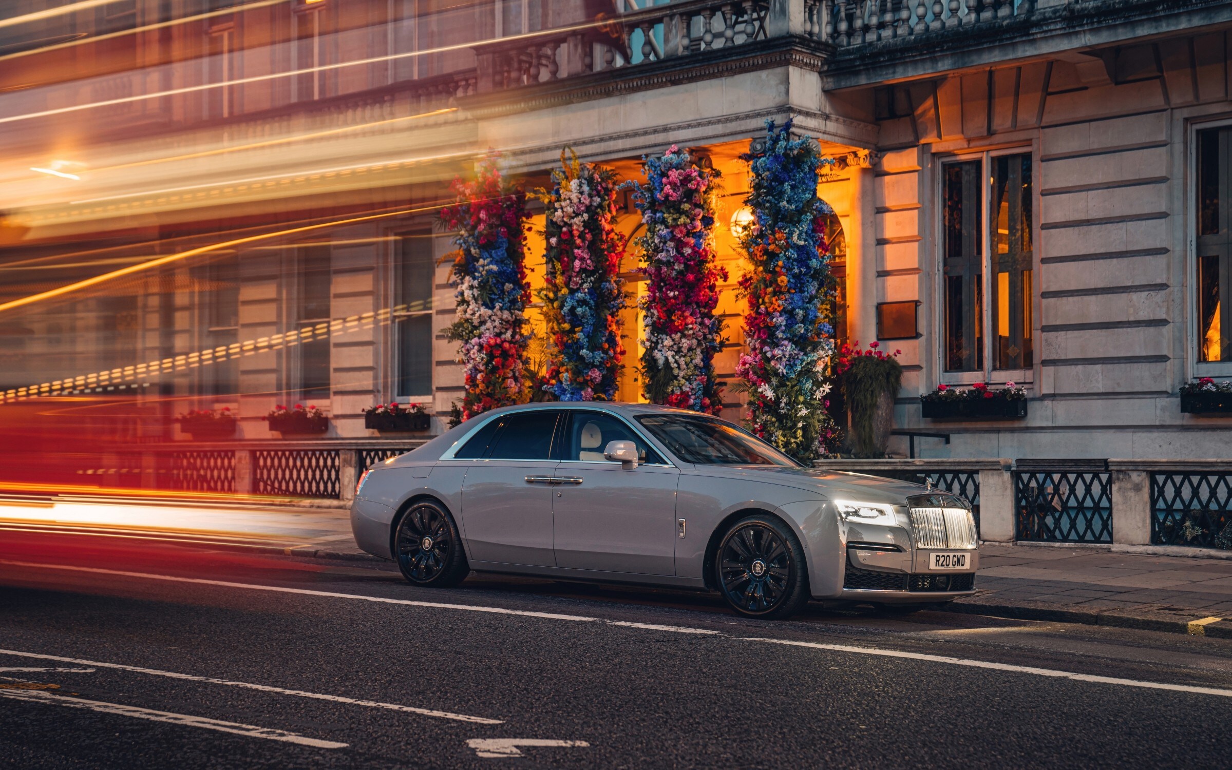 Build Your Custom Rolls-Royce Ghost | Rolls-Royce Motor Cars Paramus