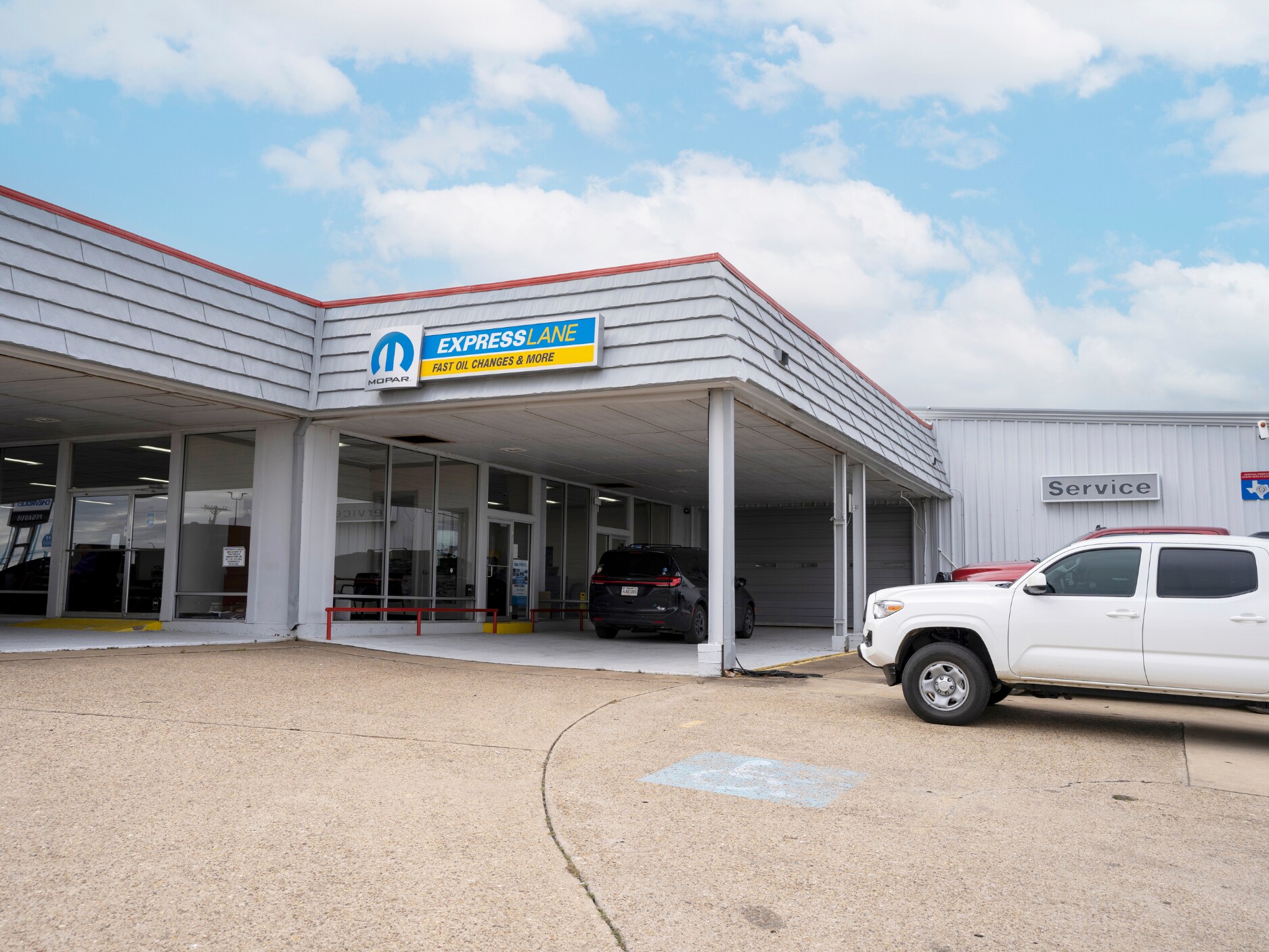 Chrysler Dodge Jeep Ram Ennis TX | New Used & Pre-Owned Auto Dealership ...