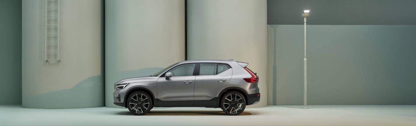 2024 Volvo XC40 Interior, Reliability, Mild Hybrid