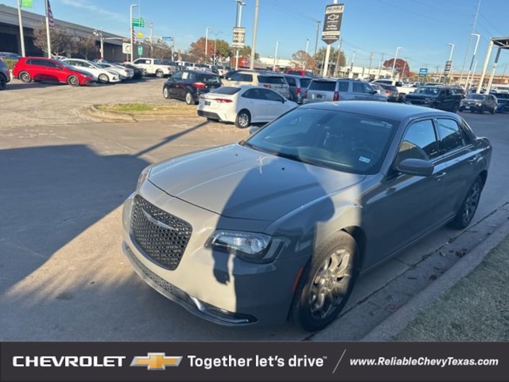 Used 2017 Chrysler 300 For Sale at Reliable Chevrolet | VIN ...