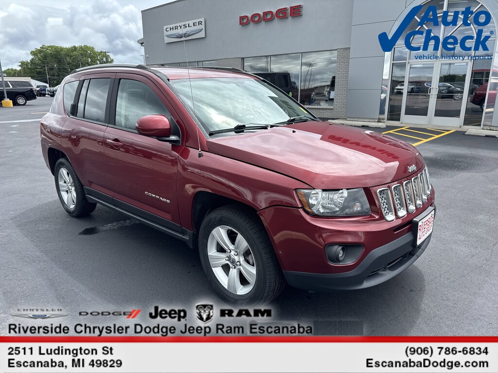 Used 2016 Jeep Compass For Sale near Escanaba MI VIN: 1C4NJDEB5GD674572