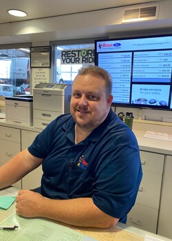 Meet Our Great Staff | Robin Ford