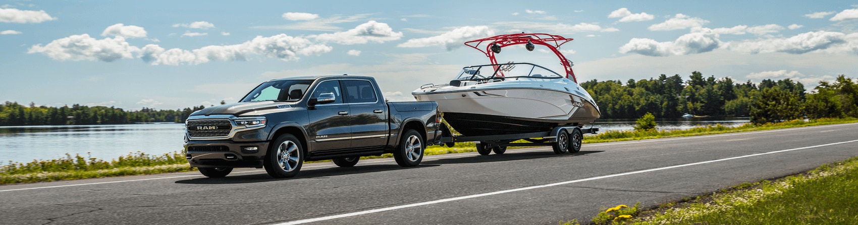 2022 Ram 1500 vs GMC Sierra Nanuet NY | Rockland CDJR