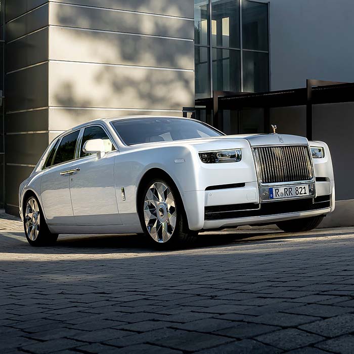 Rolls-Royce Motor Cars Raleigh: Nationwide Shipping Available