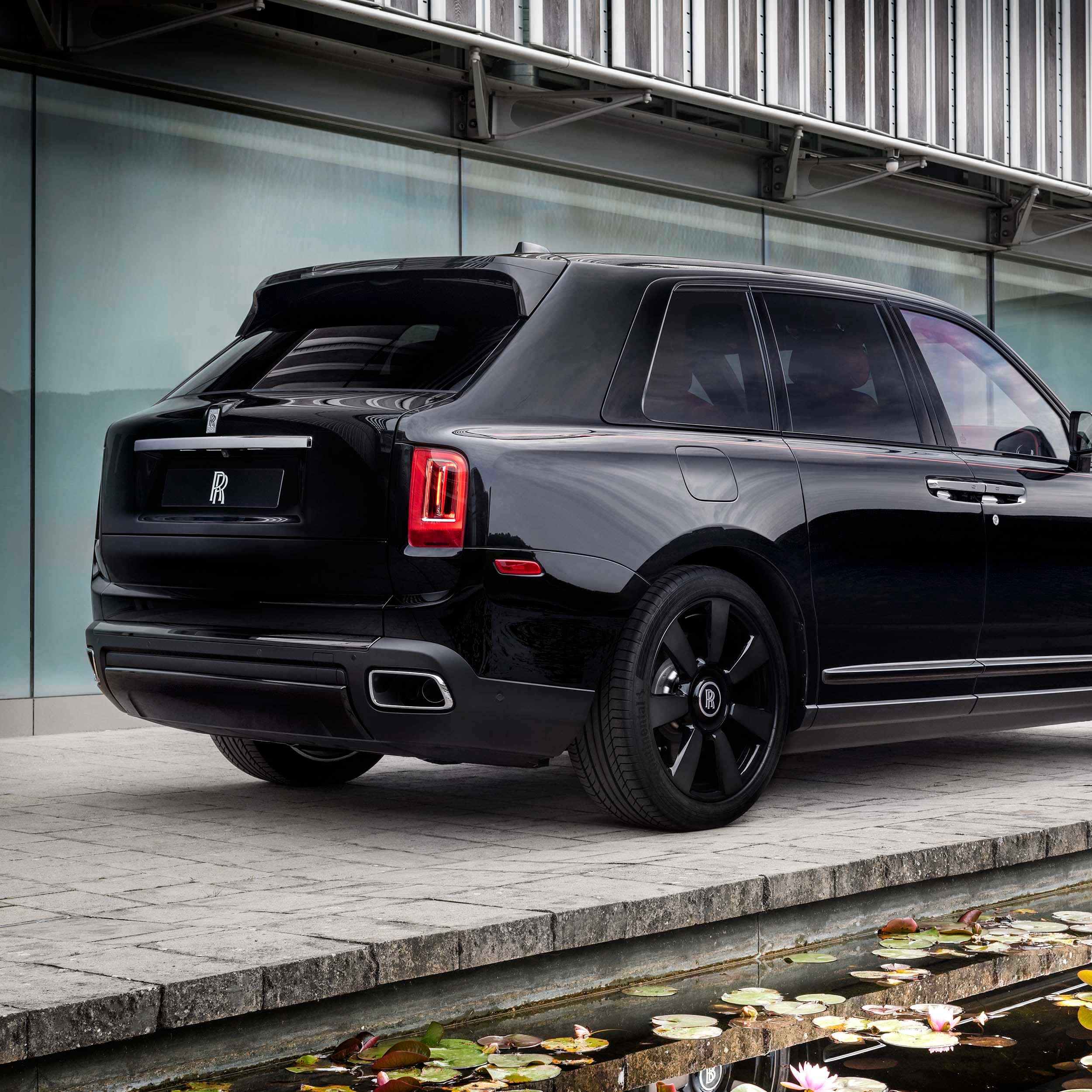 Rolls-Royce Motor Cars Raleigh: Nationwide Shipping Available