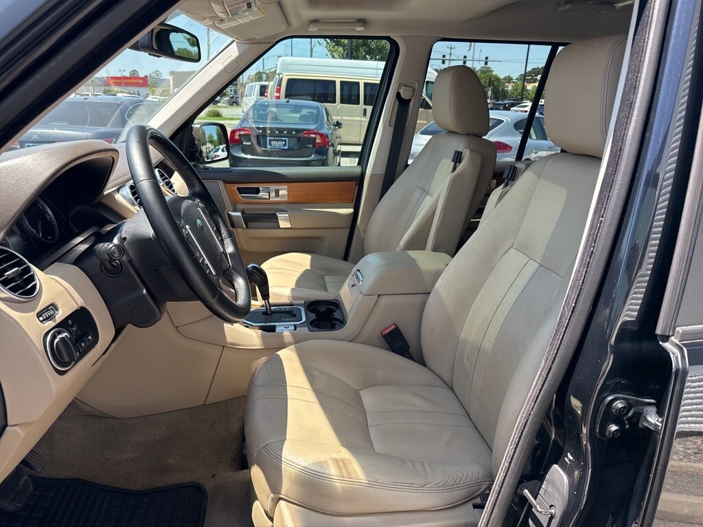 2011 Land Rover LR4 For Sale at SELECT Automotive | VIN: SALAG2D43BA592833