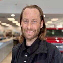 Meet the Staff | Serra Ford Farmington Hills, MI