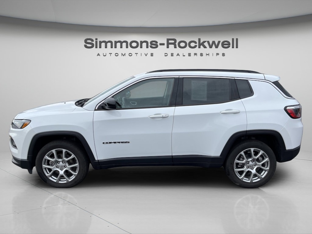 Used 2022 Jeep Compass For Sale at Simmons Rockwell Ford Inc. | 7-18341