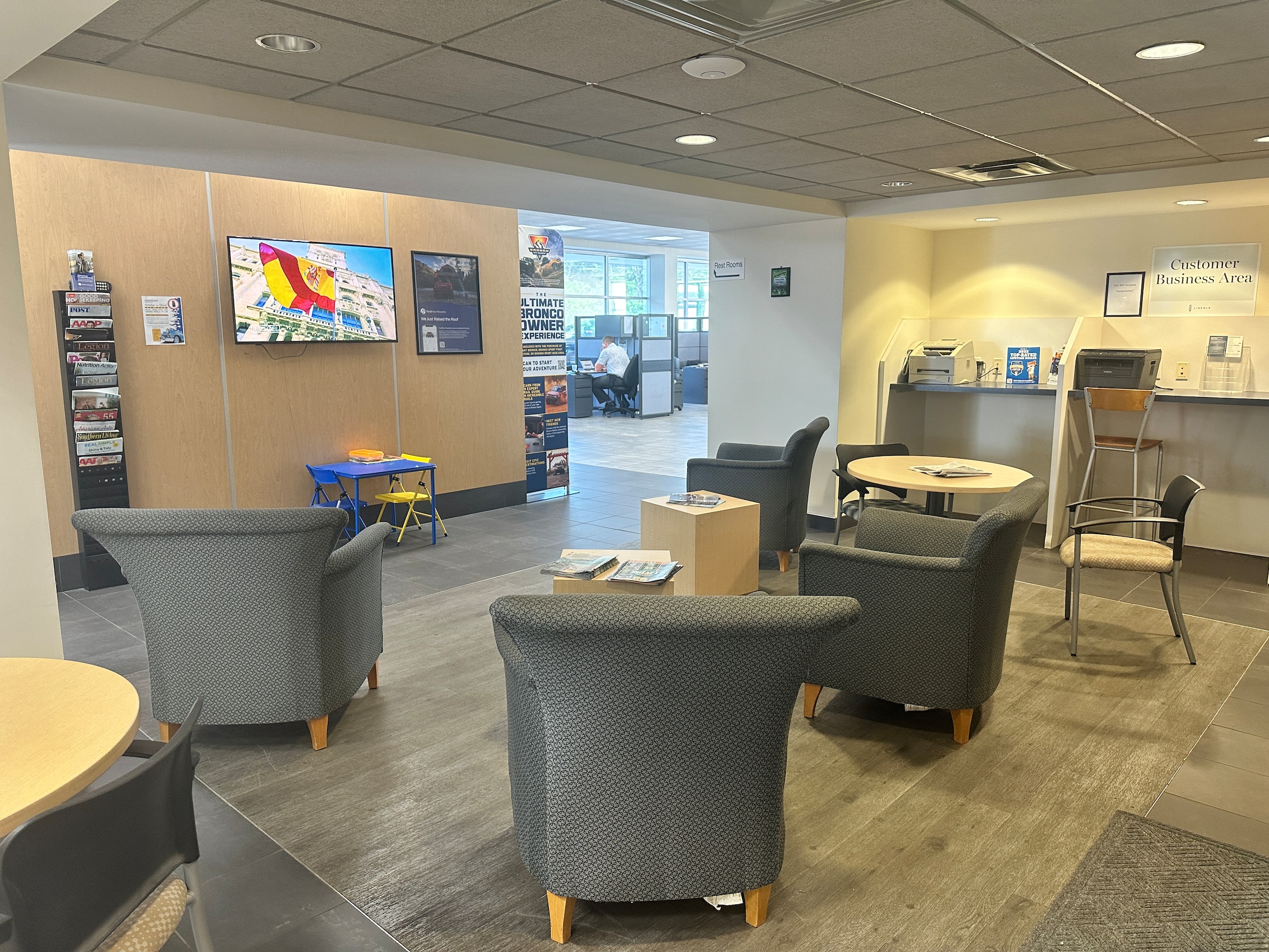 New Ford and Used Car Dealer Serving Yorkville | Steet-Ponte Ford