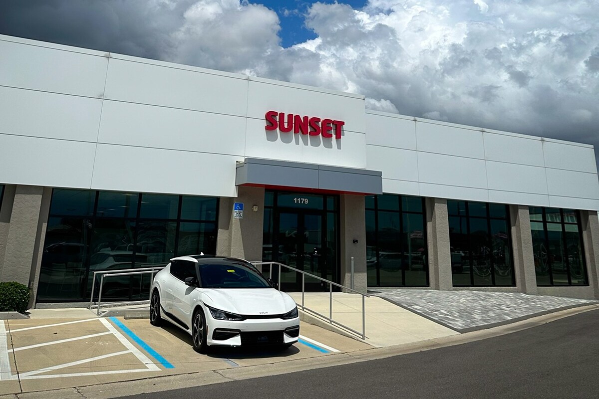 Sunset Kia of Venice: New and Used Kia Dealership
