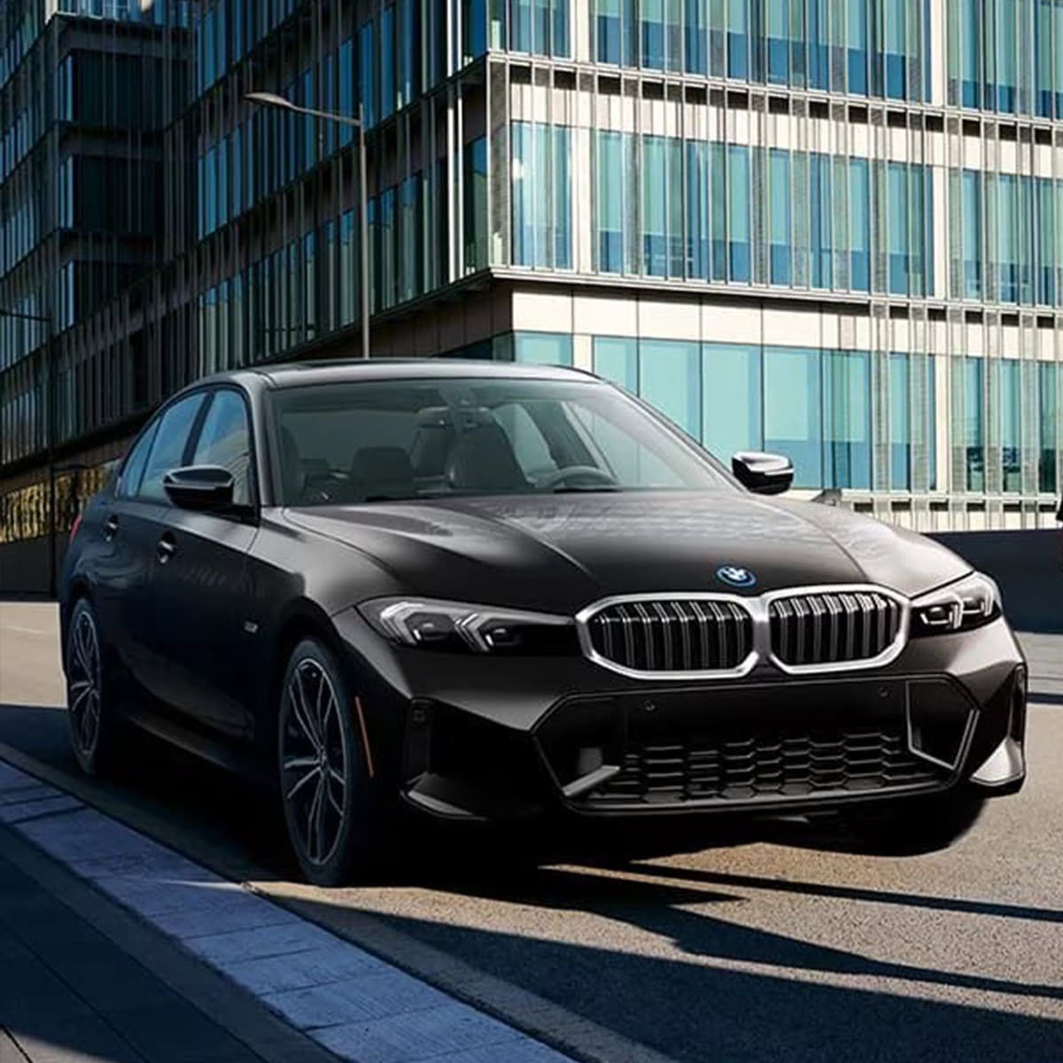 Guide to BMW Battery EVs (BEV) and Plug-in Hybrid EVs (PHEV) | Thompson BMW