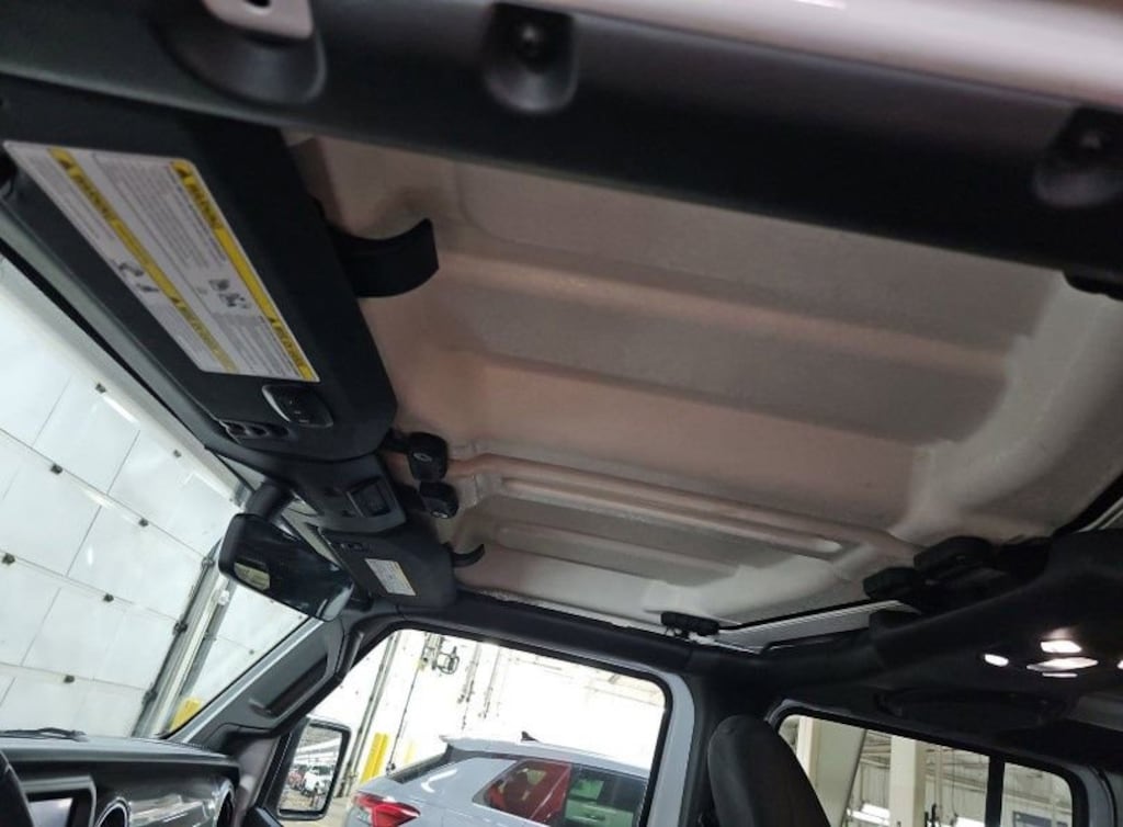 Used 2023 Jeep Gladiator For Sale at Tim Short Chevrolet GMC | VIN: 1C6HJTFG4PL535385