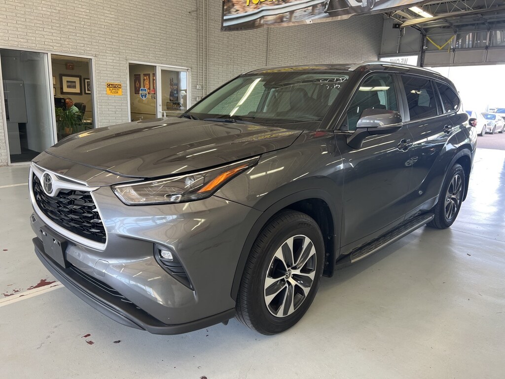 Used 2023 Toyota Highlander XLE For Sale in Richardson TX PS514309P ...