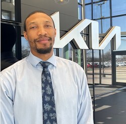 Staff | Vanguard Kia of Arlington