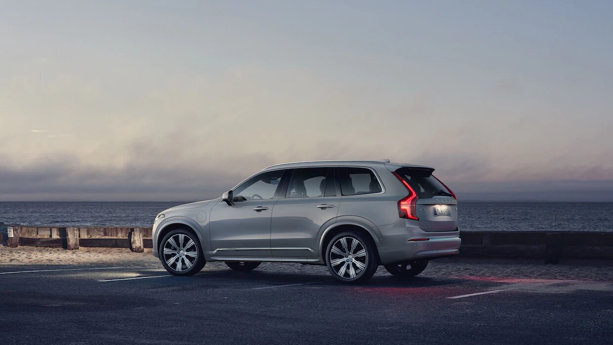 Build and Price Your Volvo | University Volvo Cars