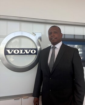 Meet the Team at Your Local Volvo Dealership | Volvo Cars Arrowhead