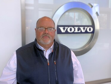 Meet The Dean Team Staff | Volvo Cars St. Louis