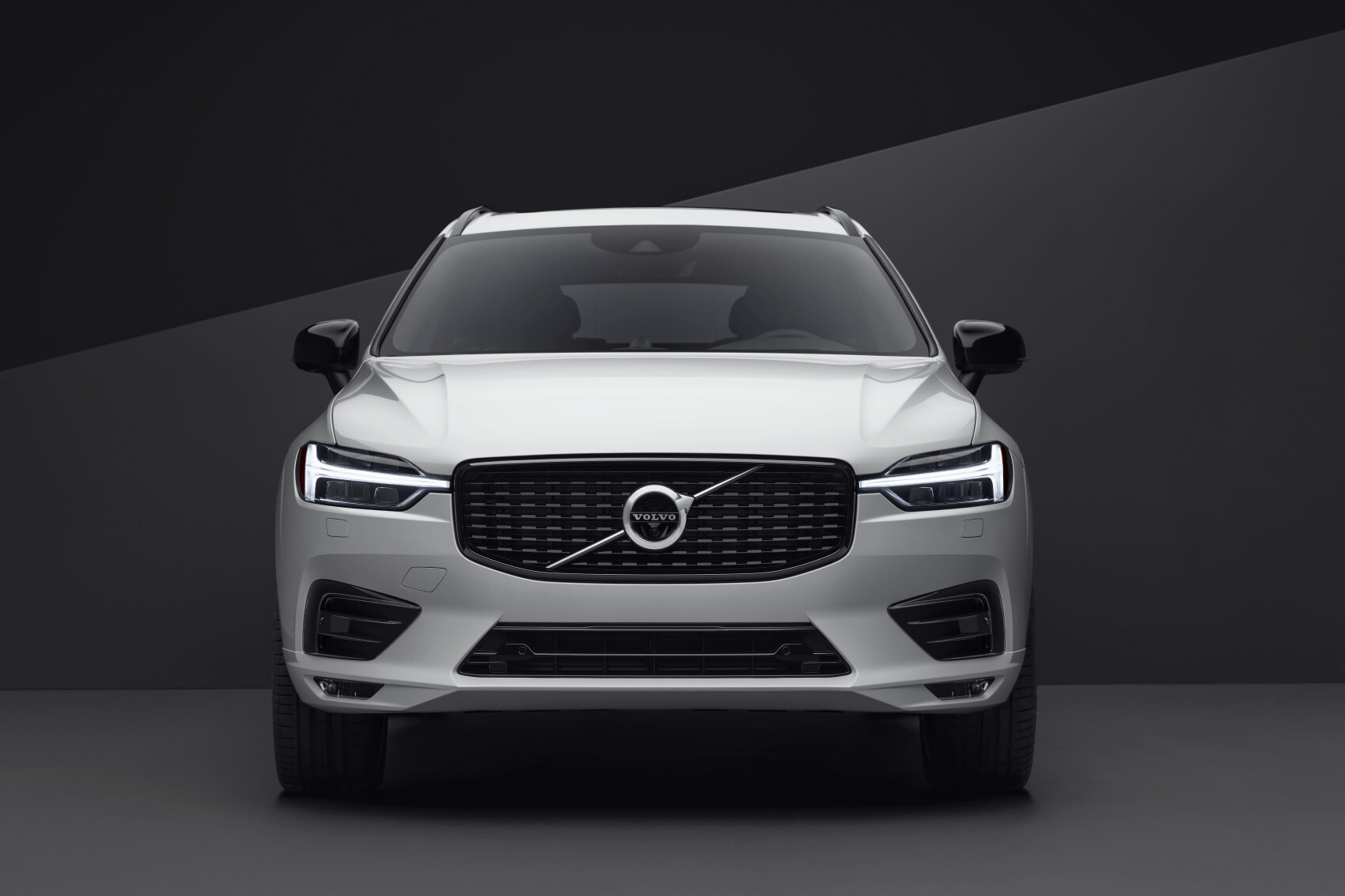 Volvo XC40 Trim Levels Farmington Hills MI | LaFontaine Volvo