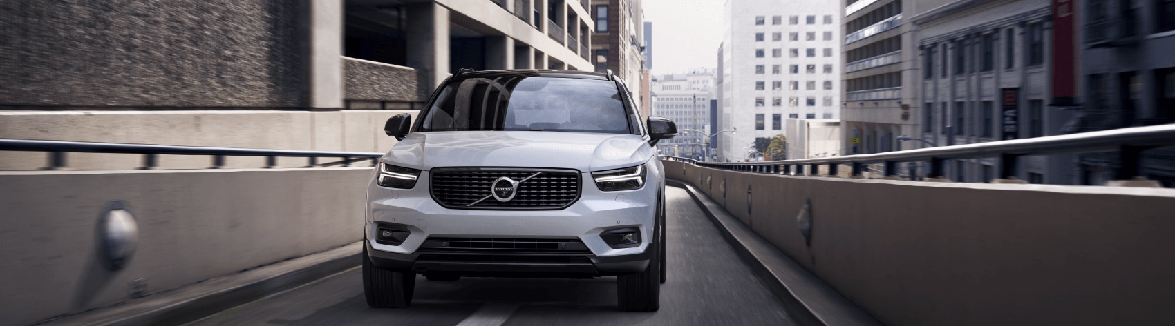Volvo XC40 vs BMW X1 | LaFontaine Volvo Cars Farmington Hills