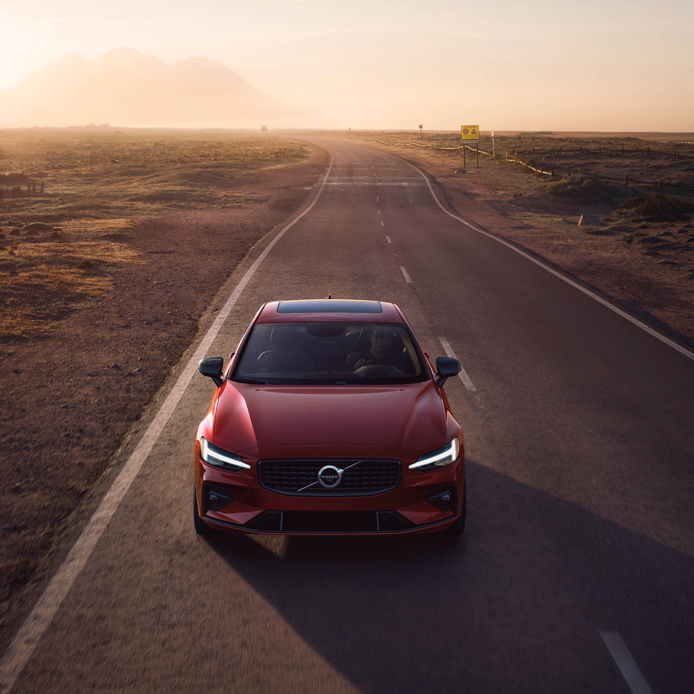 Volvo S60 Recharge Plug-In Hybrid | Volvo Cars Lisle