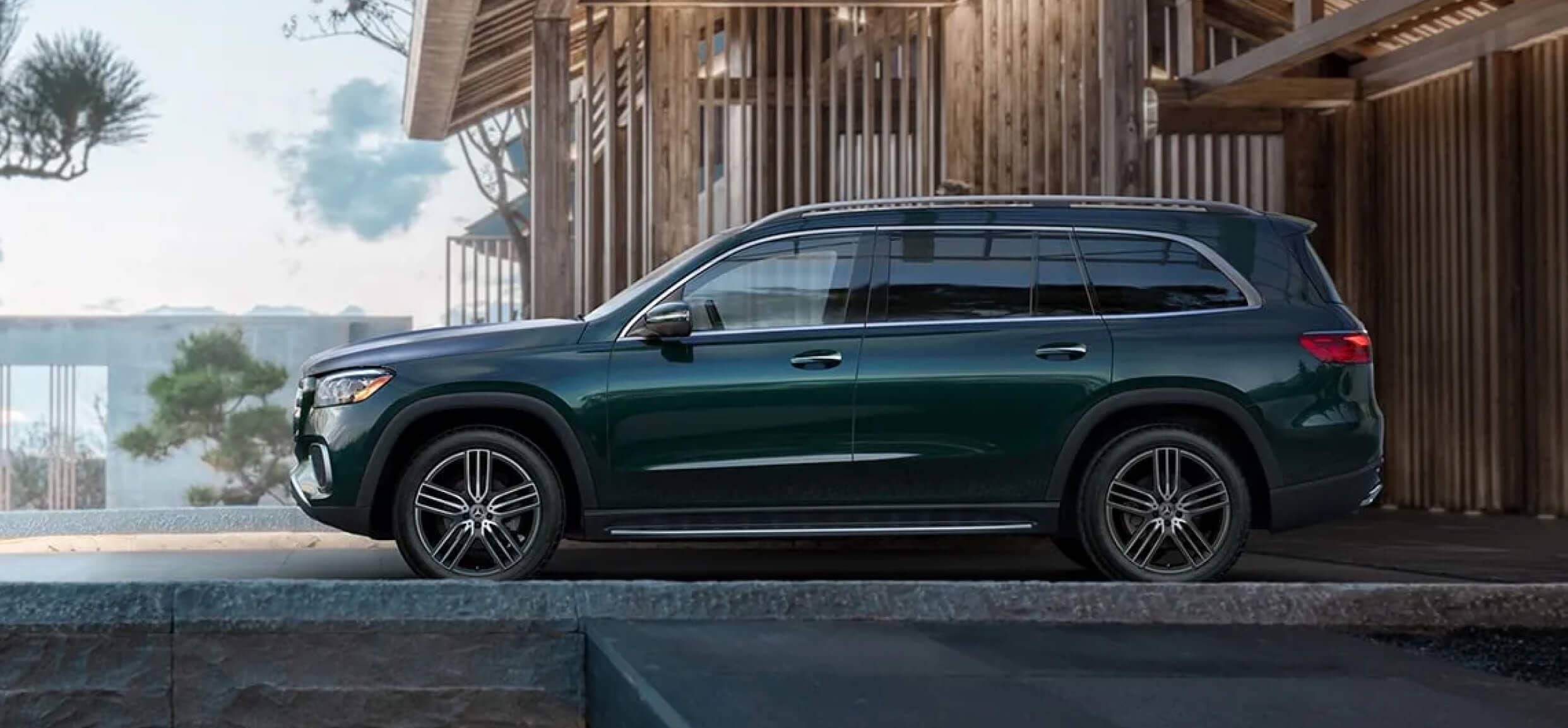 Best Three-Row Luxury SUVs (Updated For 2024)
