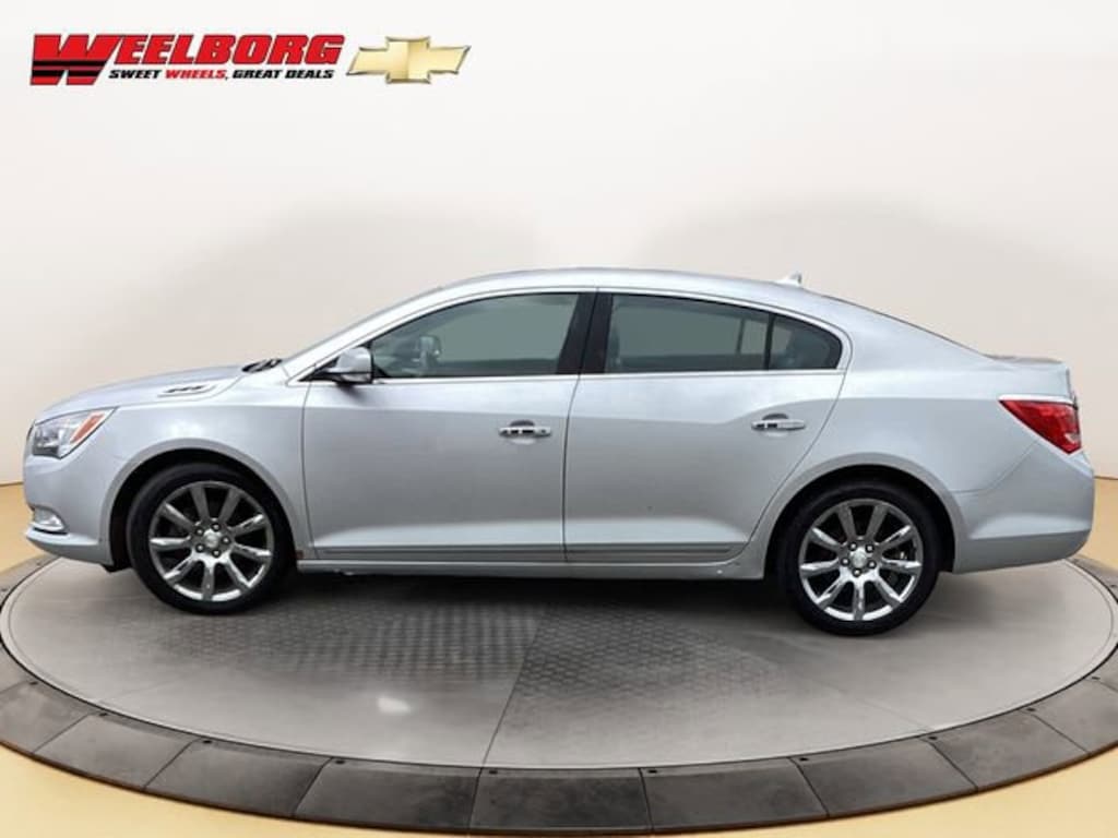 Used 2014 Buick Lacrosse | Weelborg Glencoe